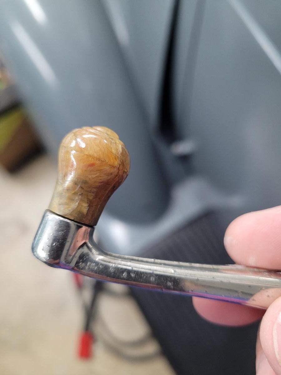 Bakelite window crank replacement - General Discussion - Antique ...