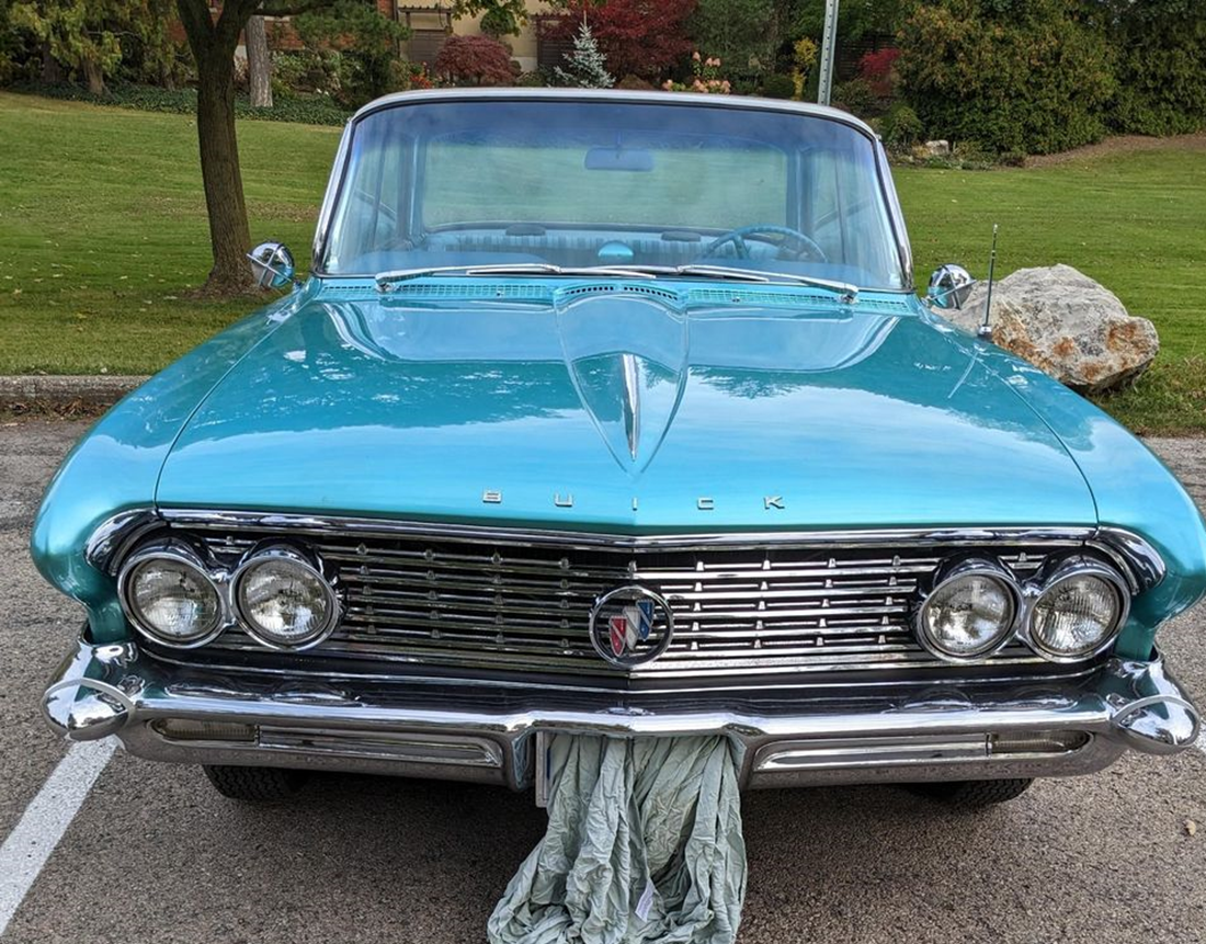 For Sale: 1961 Buick Invicta - Two-tone 4dr Hardtop - "Great looking ...