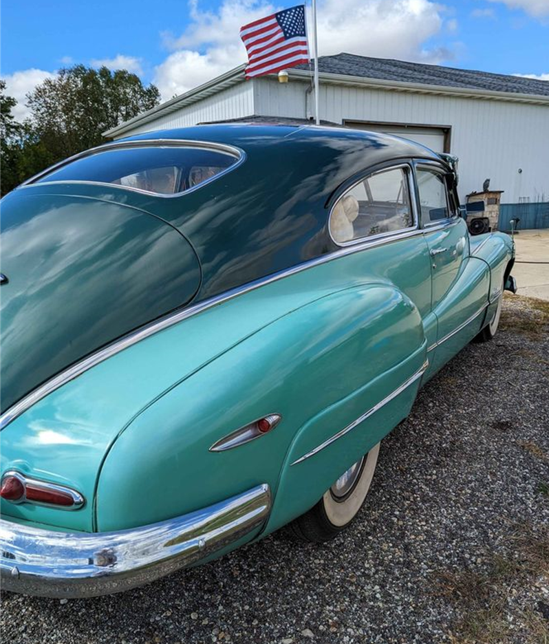 1948 Buick Roadmaster Sedanet