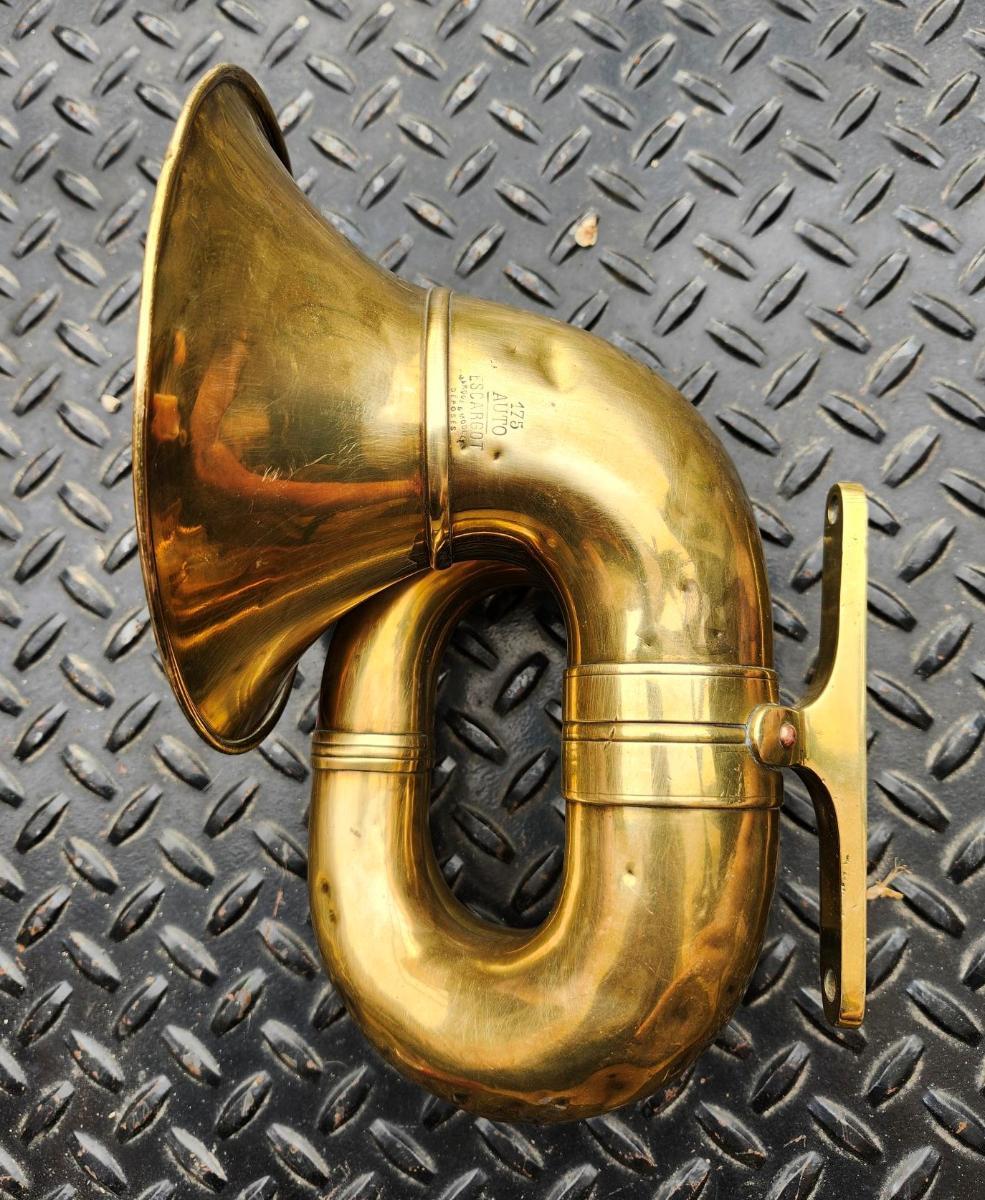 For Sale: A Large Brass Triple Twist Bulb Horn - Automobiles and Parts ...