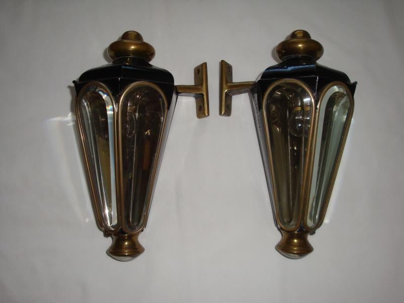 Limousine opera or pillar lamp - What is it? - Antique Automobile Club ...