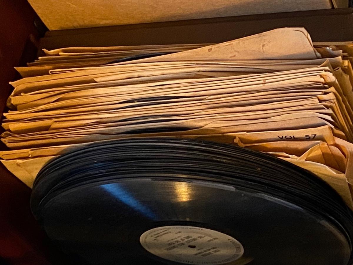 For Sale - Hundreds of Car Magazines from 1950s to early '70s / DuKane ...