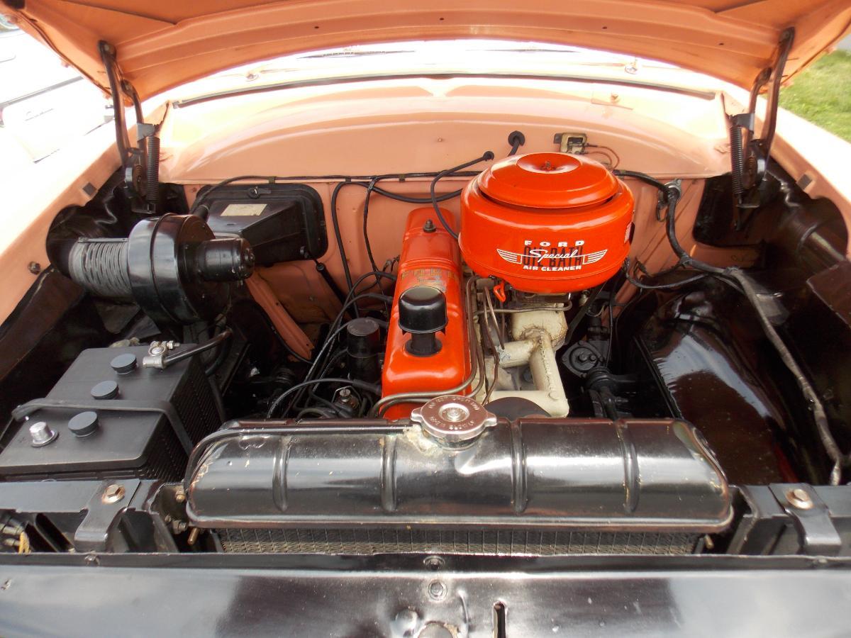 Crown Victoria Association National Meet in Detroit - General ...
