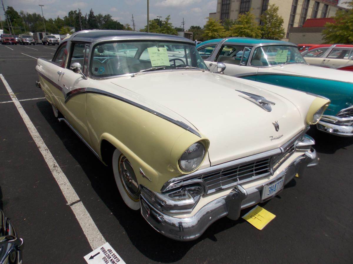 Crown Victoria Association National Meet in Detroit - General ...