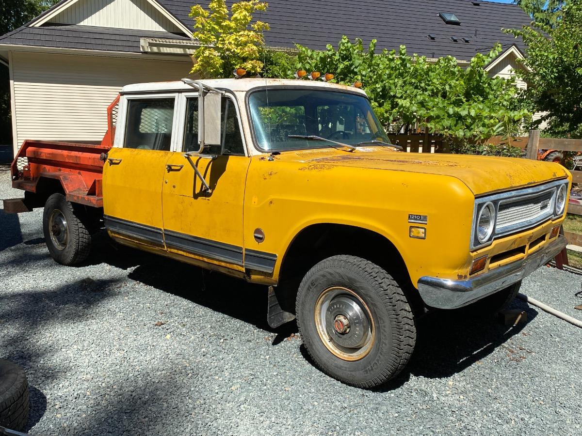 1971 International 1210 Travelette short bed 4x4 - The Unrestored Car ...