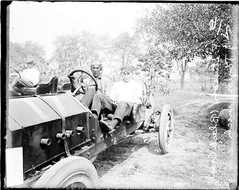 Please identify this early automobile. 1910ish? - What is it? - Antique ...