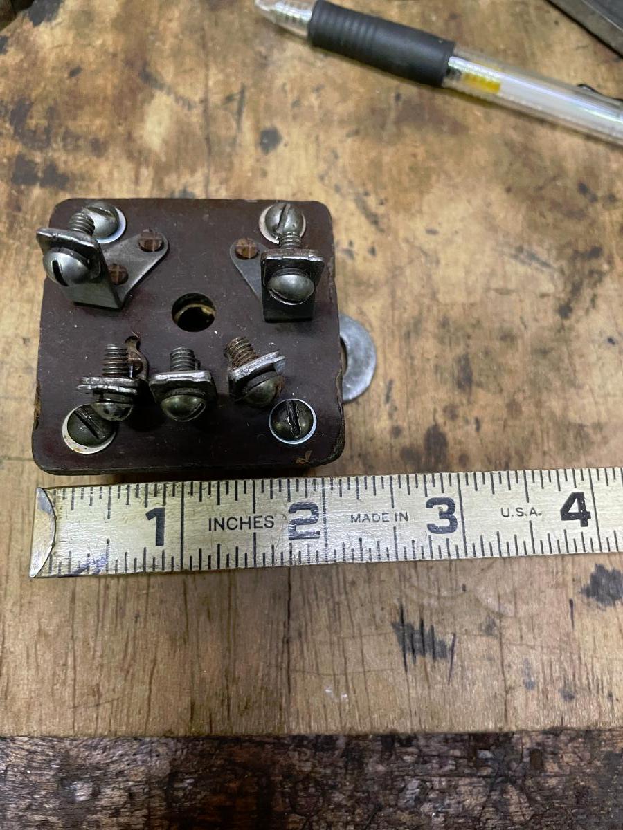 What is this square under column light switch fit ? - What is it ...