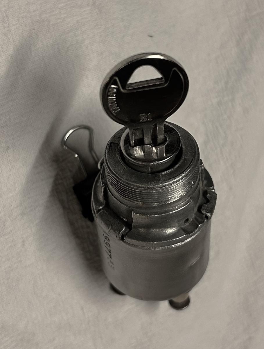 TO SELL: 1929-32 Chevrolet, Delco-Remy ignition switch, 1997733 ...