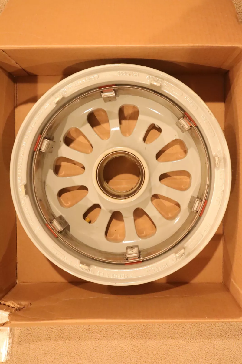 Original Antavia Ametek-Cessna Citation 680 Sovereign Main Wheel ...