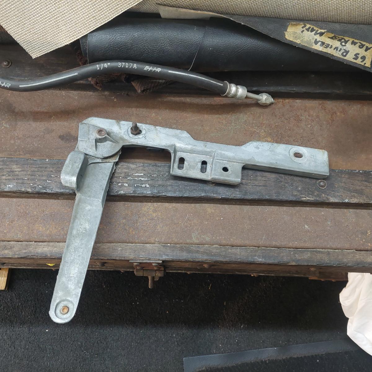 63/64/65 Pass Side Window Guide ² - Buick Riviera - Antique Automobile ...
