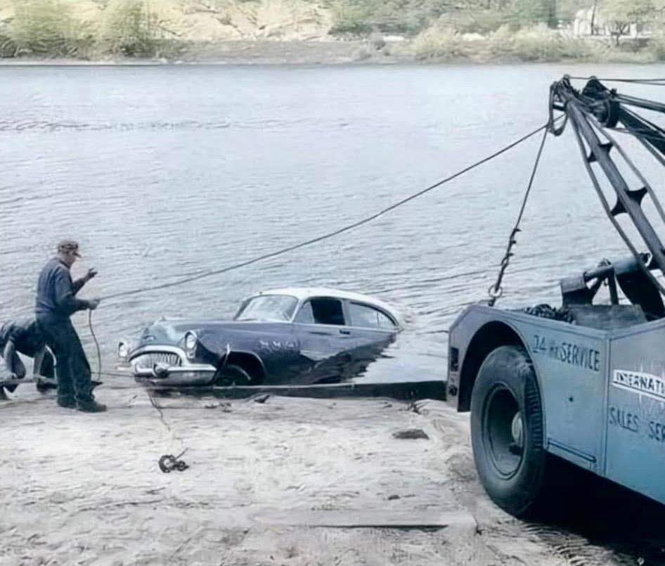 BUICK CRASHES!!! - Page 11 - Buick - Photos and Videos - Antique ...
