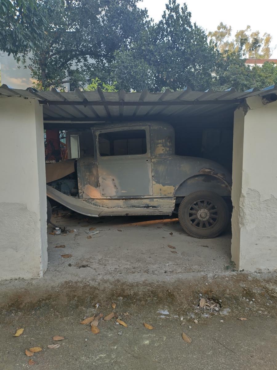 Unidentified car in Delhi - What is it? - Antique Automobile Club of ...
