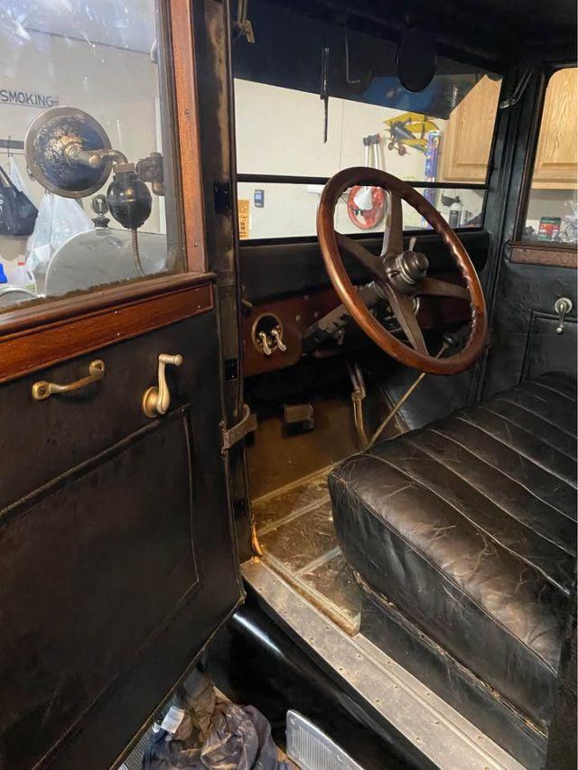 1925 Henney Hearse leather body, not mine. - "Not Mine" Automobiles For ...