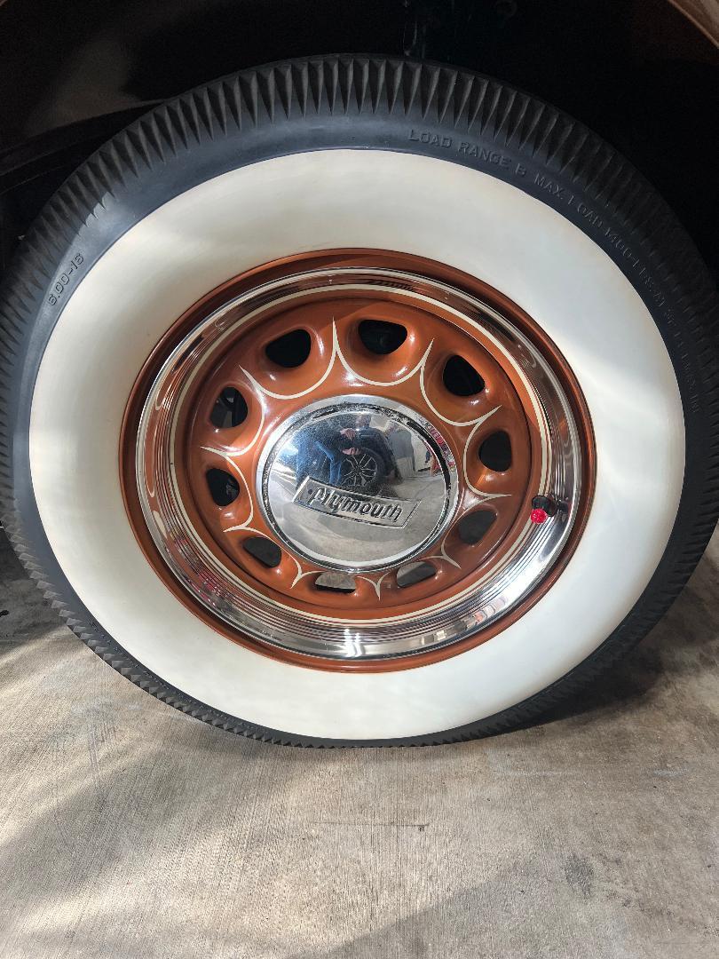 wheel 2.jpg - Chrysler Products - Antique Automobile Club of America ...