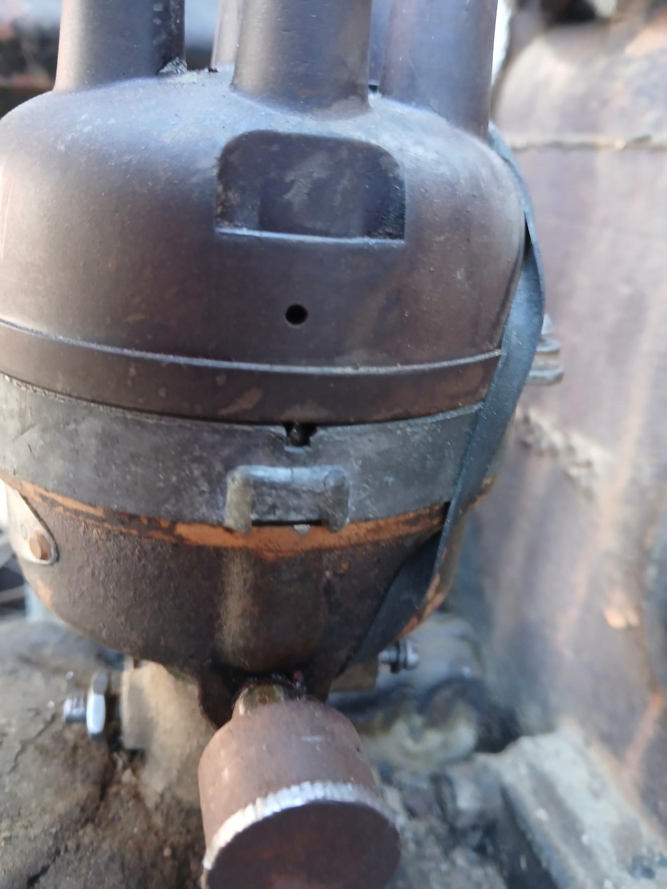 Distributor cap 1926 needed - Studebaker, Erskine & Rockne - Antique ...