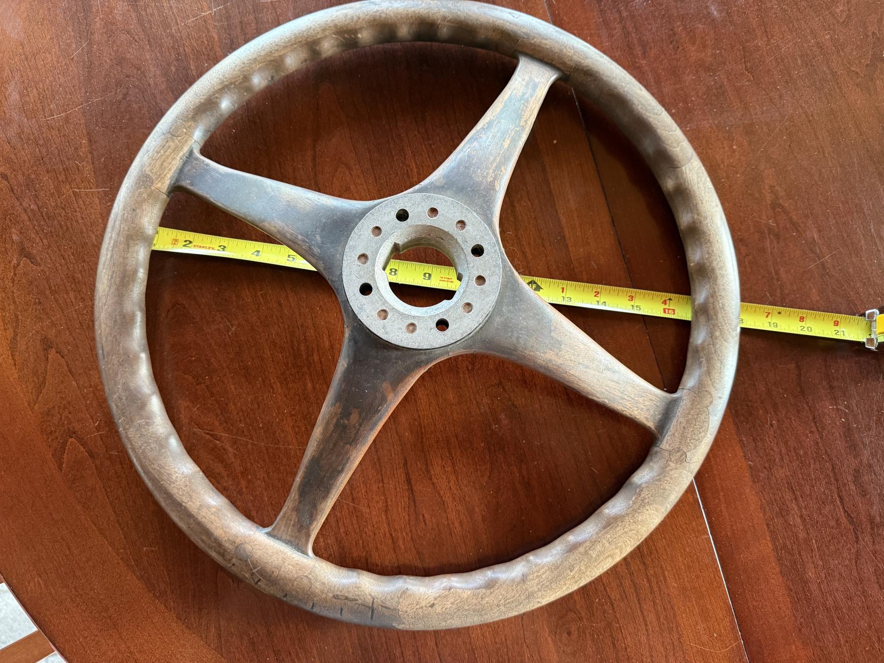 Steering wheel identification - What is it? - Antique Automobile Club ...