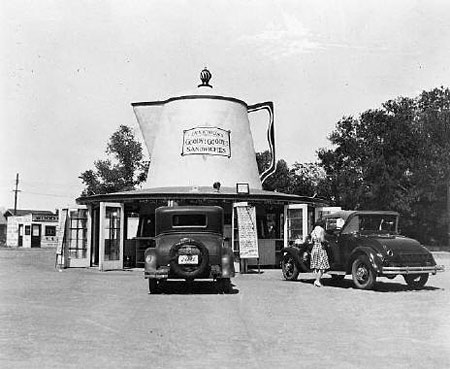 The Coffee Pot drive-in - Automotive Architecture - Antique Automobile ...