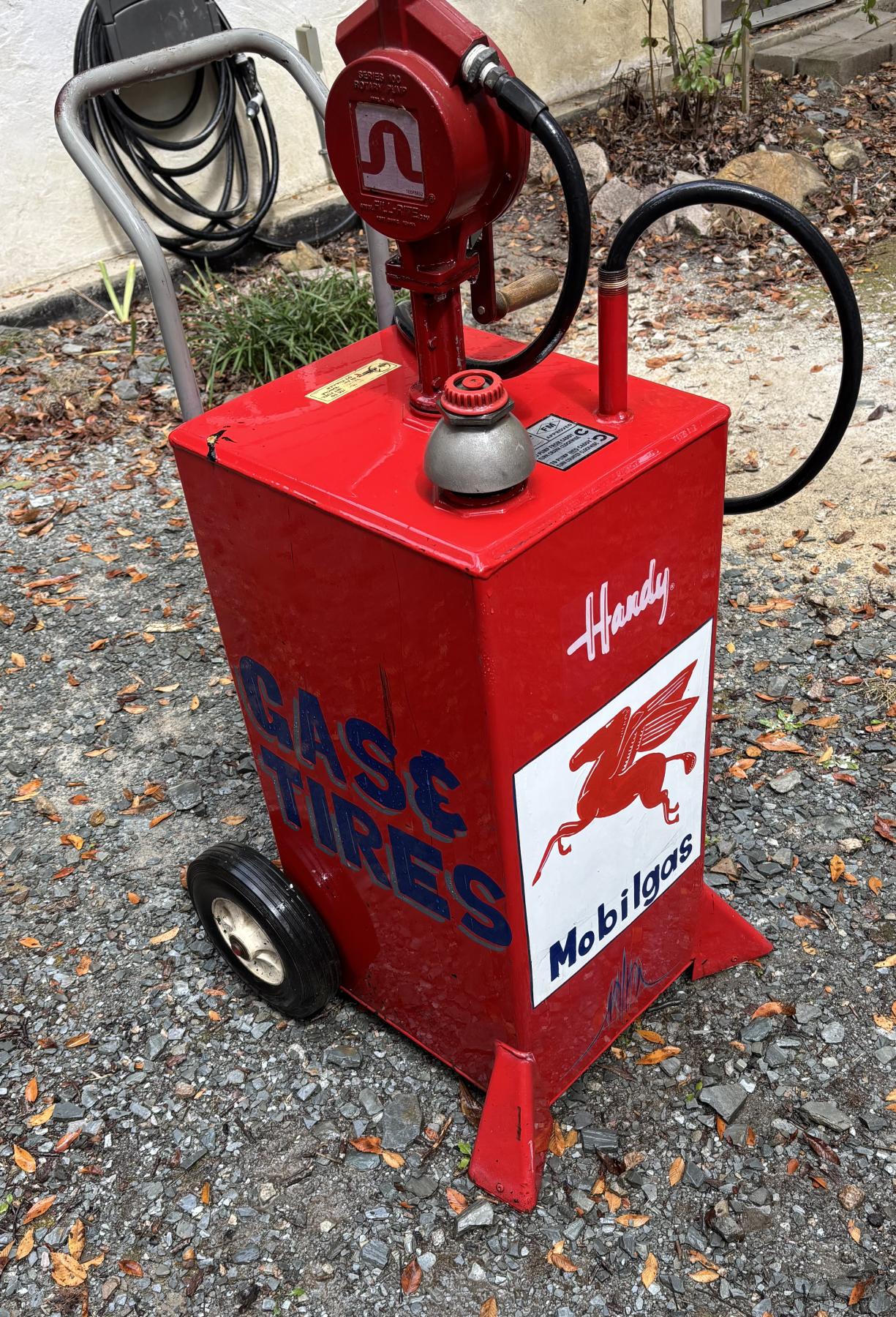 Mobil oil pump - Memorabilia, Toys, Art, Signs, Clothing and Printed ...