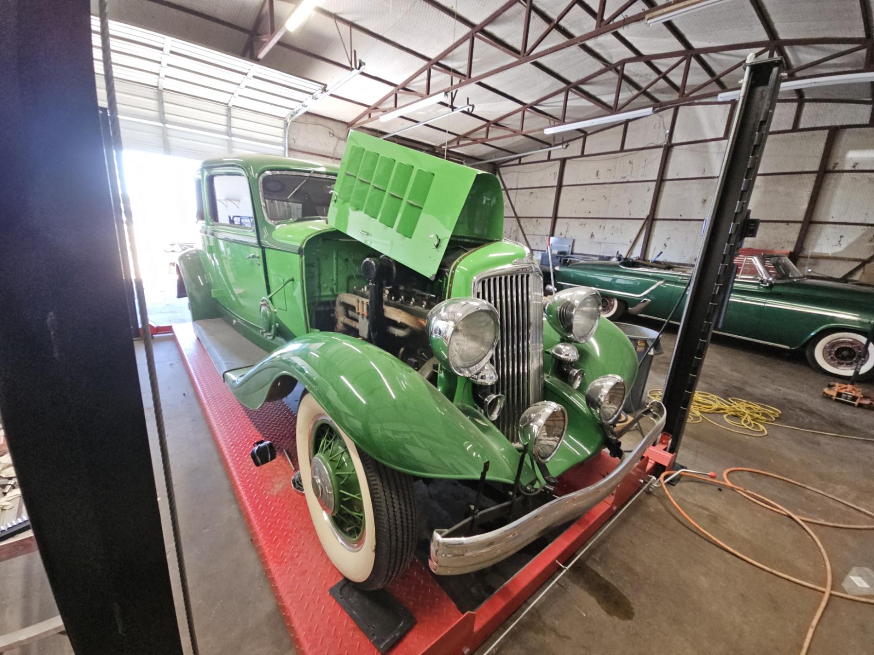 1934 Reo Royale pours gas out of Schebler Duplex carburetor - Technical ...