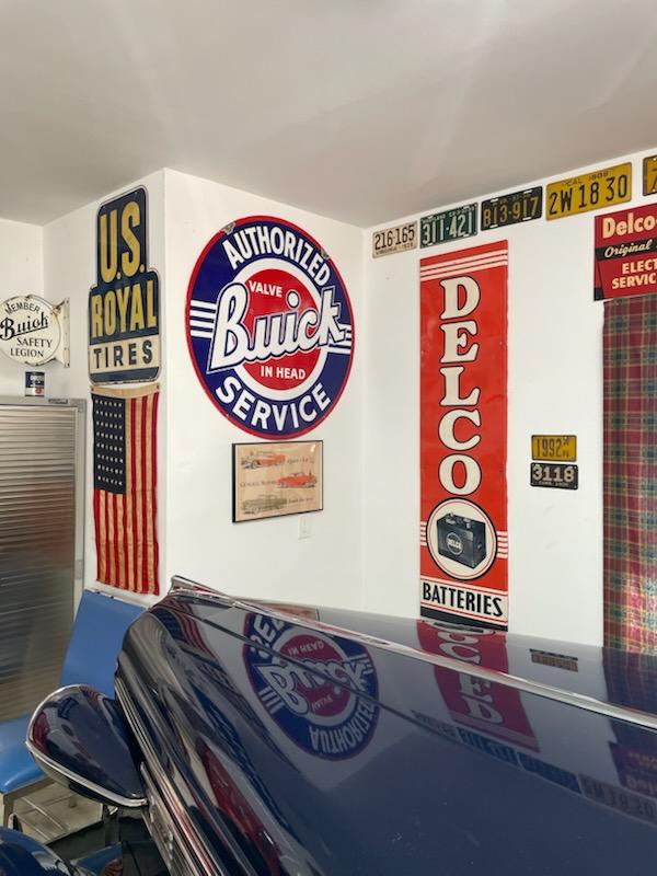 Buick signs - Buick - Garages and Memorabilia - Antique Automobile Club ...