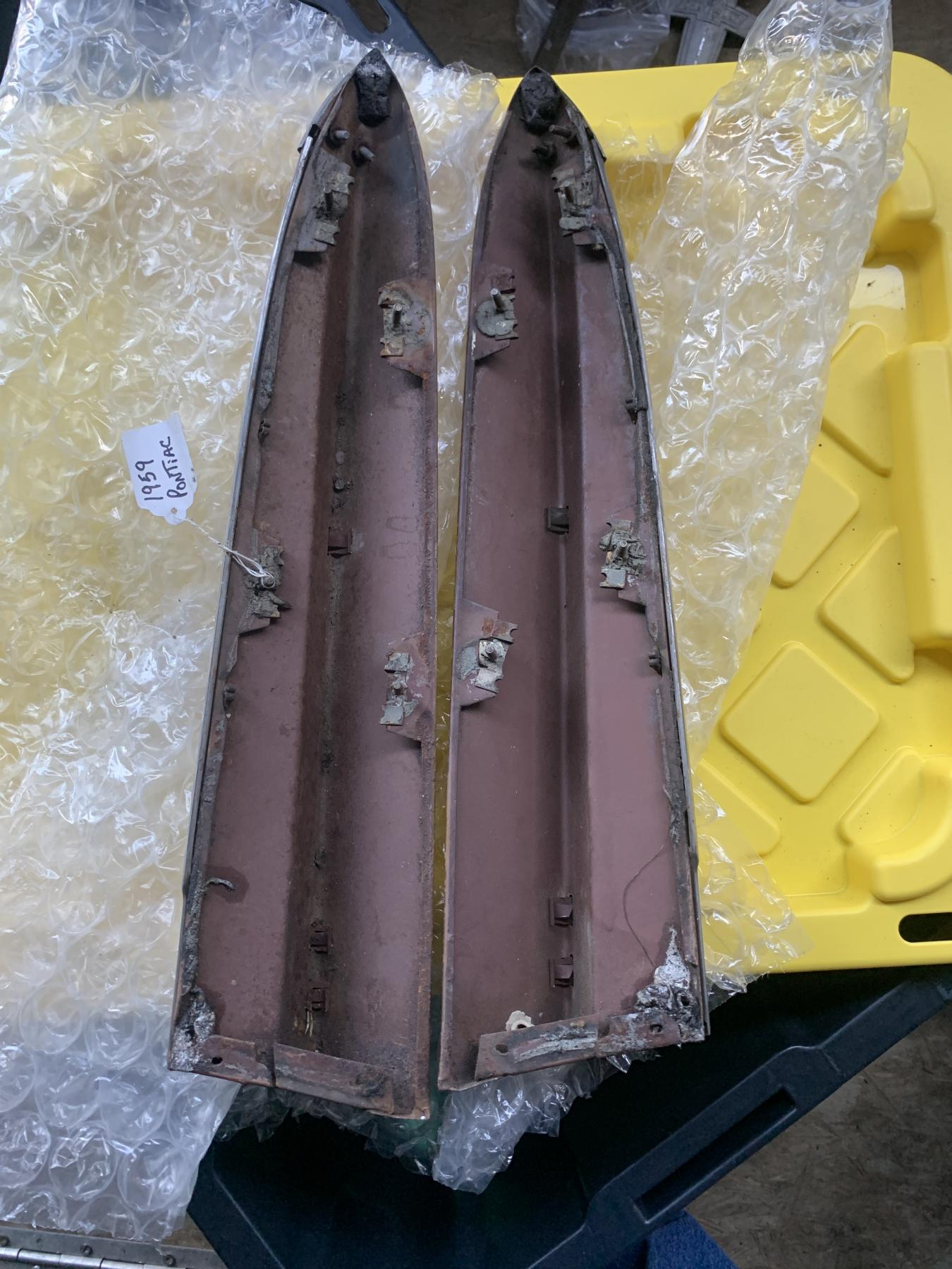 1959 Pontiac Quarter panel trim - Parts For Sale - Antique Automobile ...