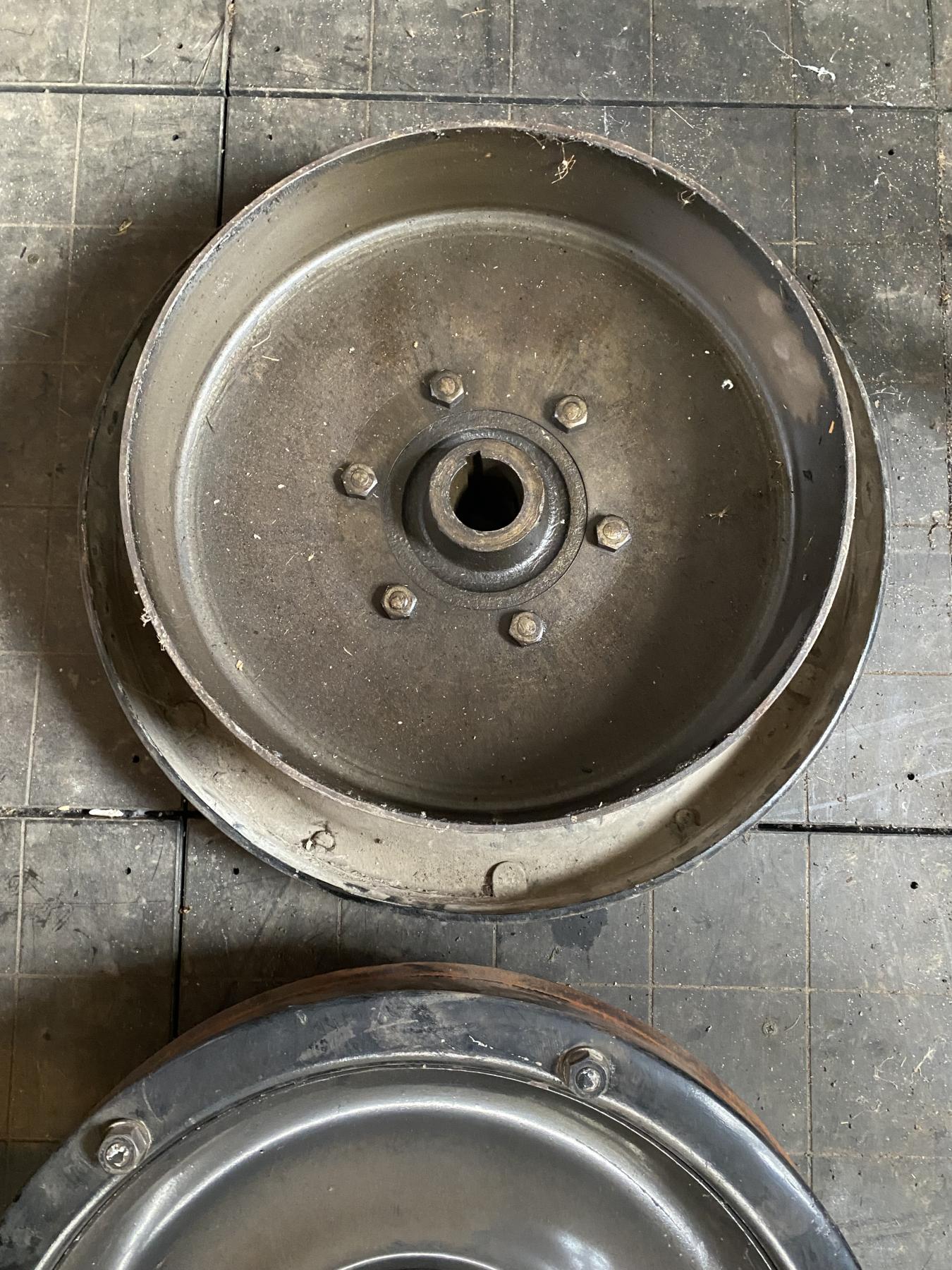 WTB 25" disc wheels - Parts Wanted - Antique Automobile Club of America ...