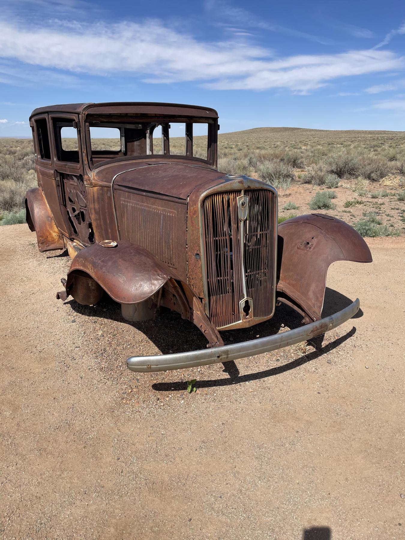 Help me figure out what this old sedan is - What is it? - Antique ...