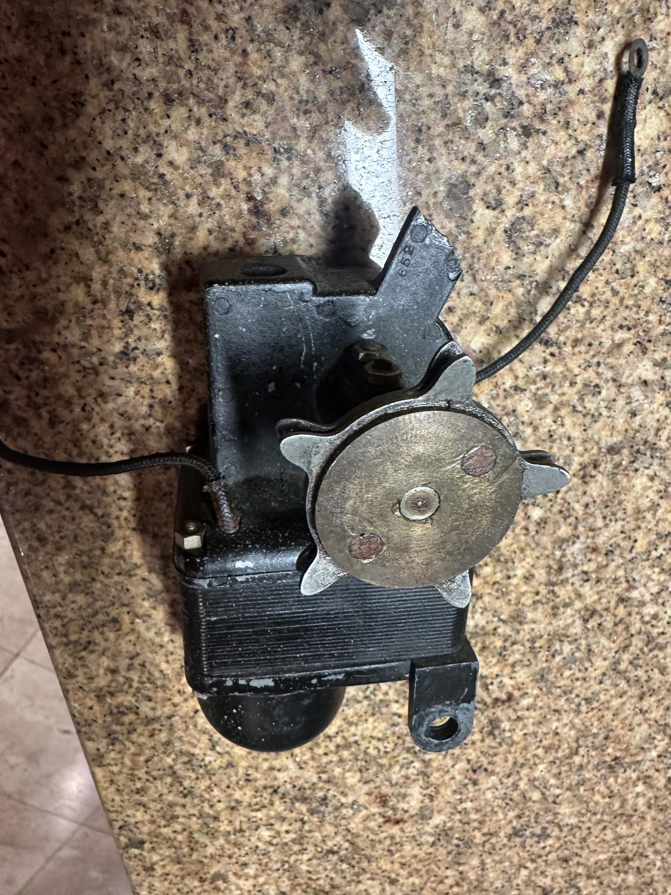 Piper Electric Shade Motor - What is it? - Antique Automobile Club of ...