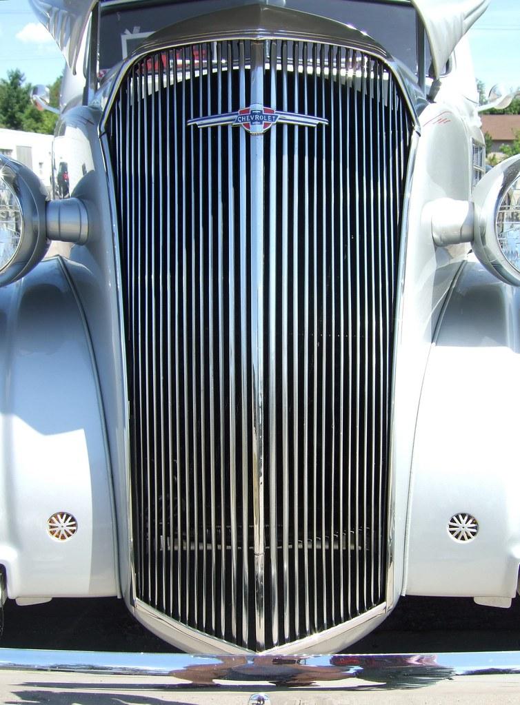 SOLVED - Two Grills to identify - What is it? - Antique Automobile Club ...