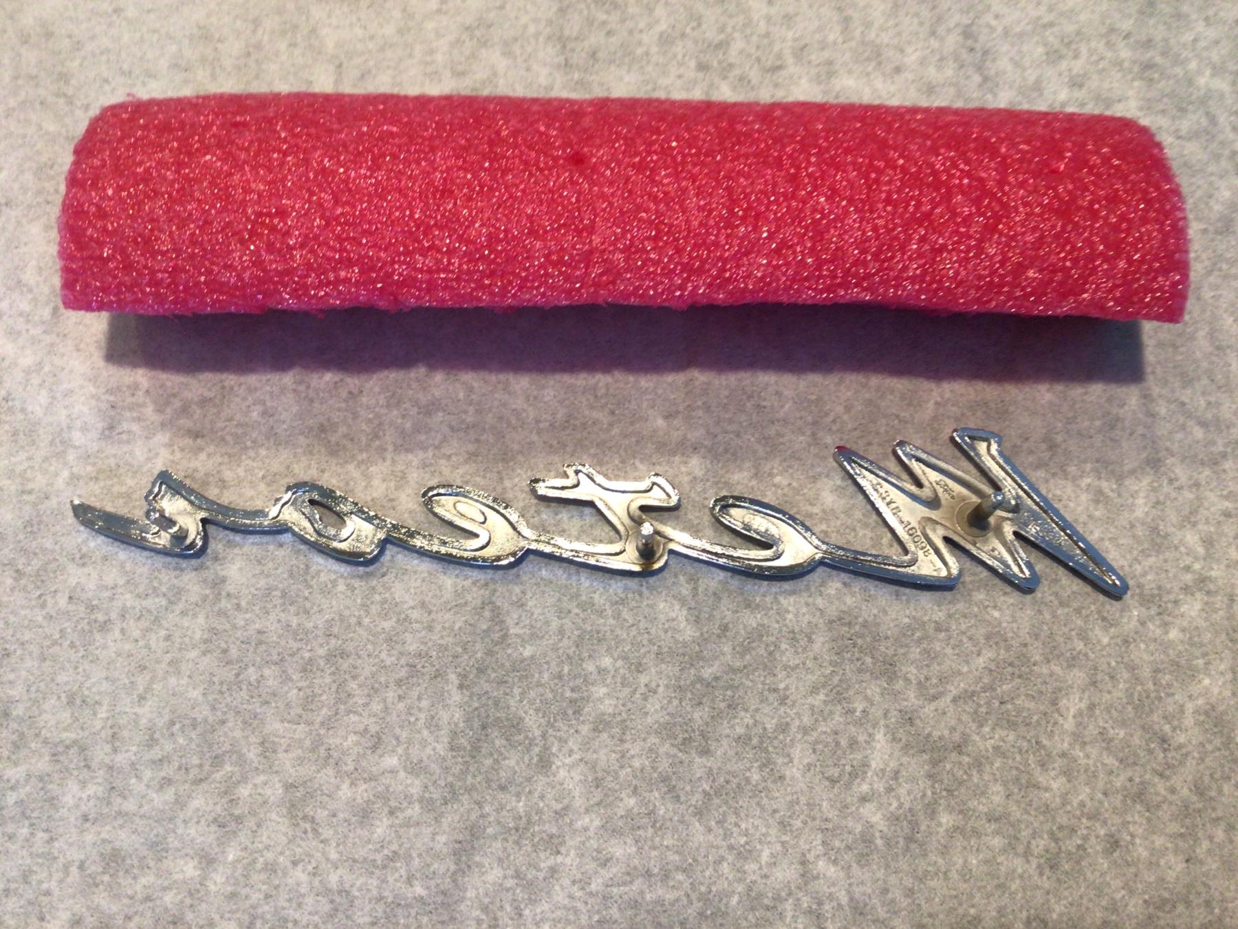 N.O.S. 1963 Meteor Emblem ( original ) - Ford Automobiles and Parts ...