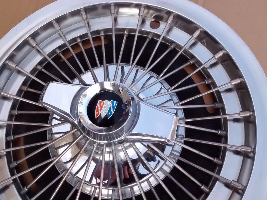 F/S: 1960's BUICK Wire Wheel Spinner Hubcaps. 15". With Tri-Shield Logo ...