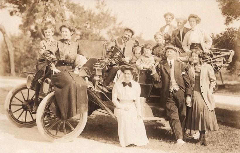 Period images to relieve some of the stress - Page 707 - Period Photos ...