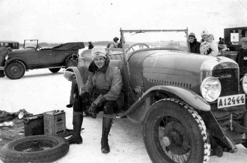 Period images to relieve some of the stress - Page 716 - Period Photos ...