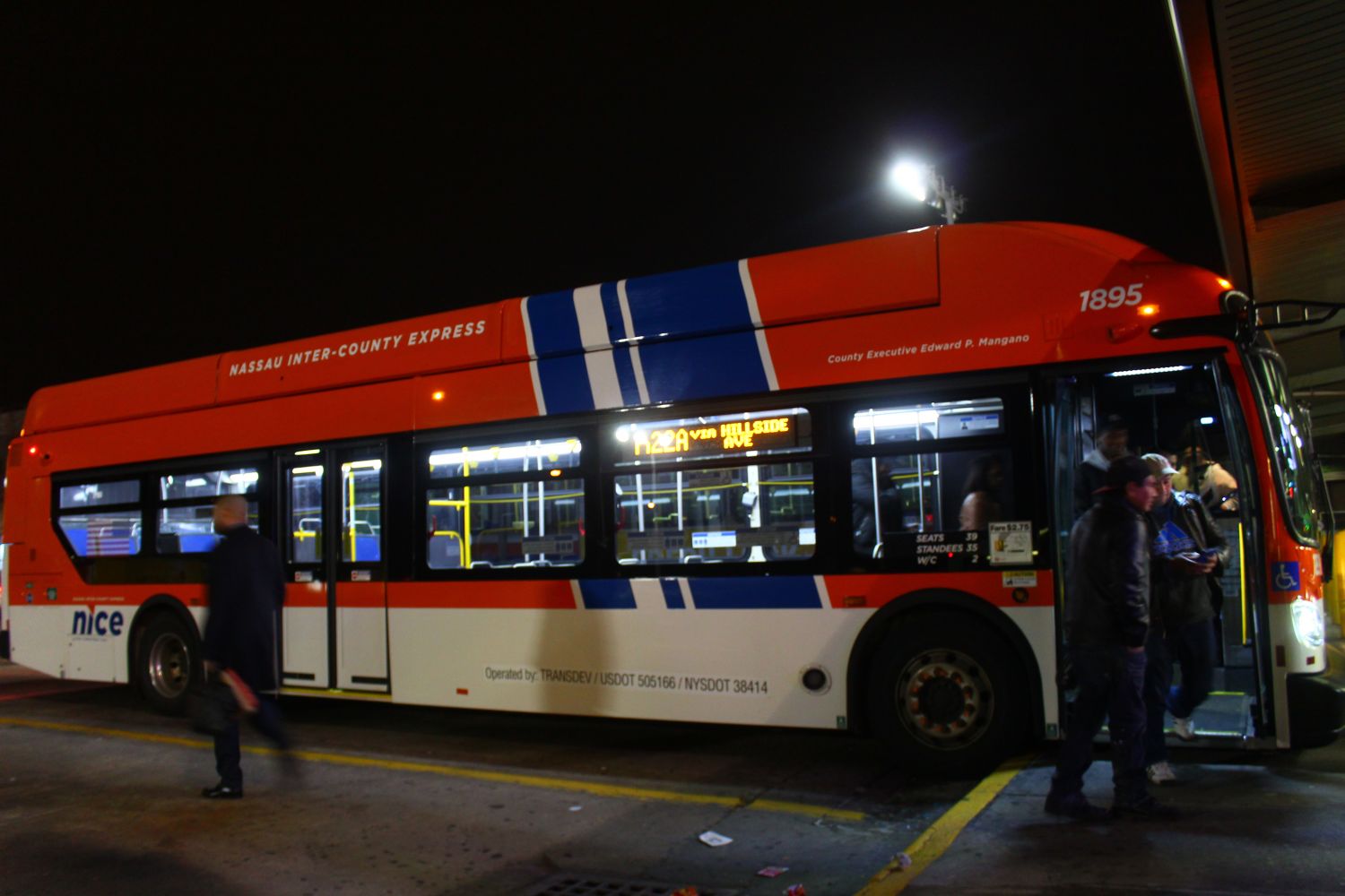 NICE New Flyer XN40 CNG 1895 - Surface Transit Gallery - NYC Transit Forums