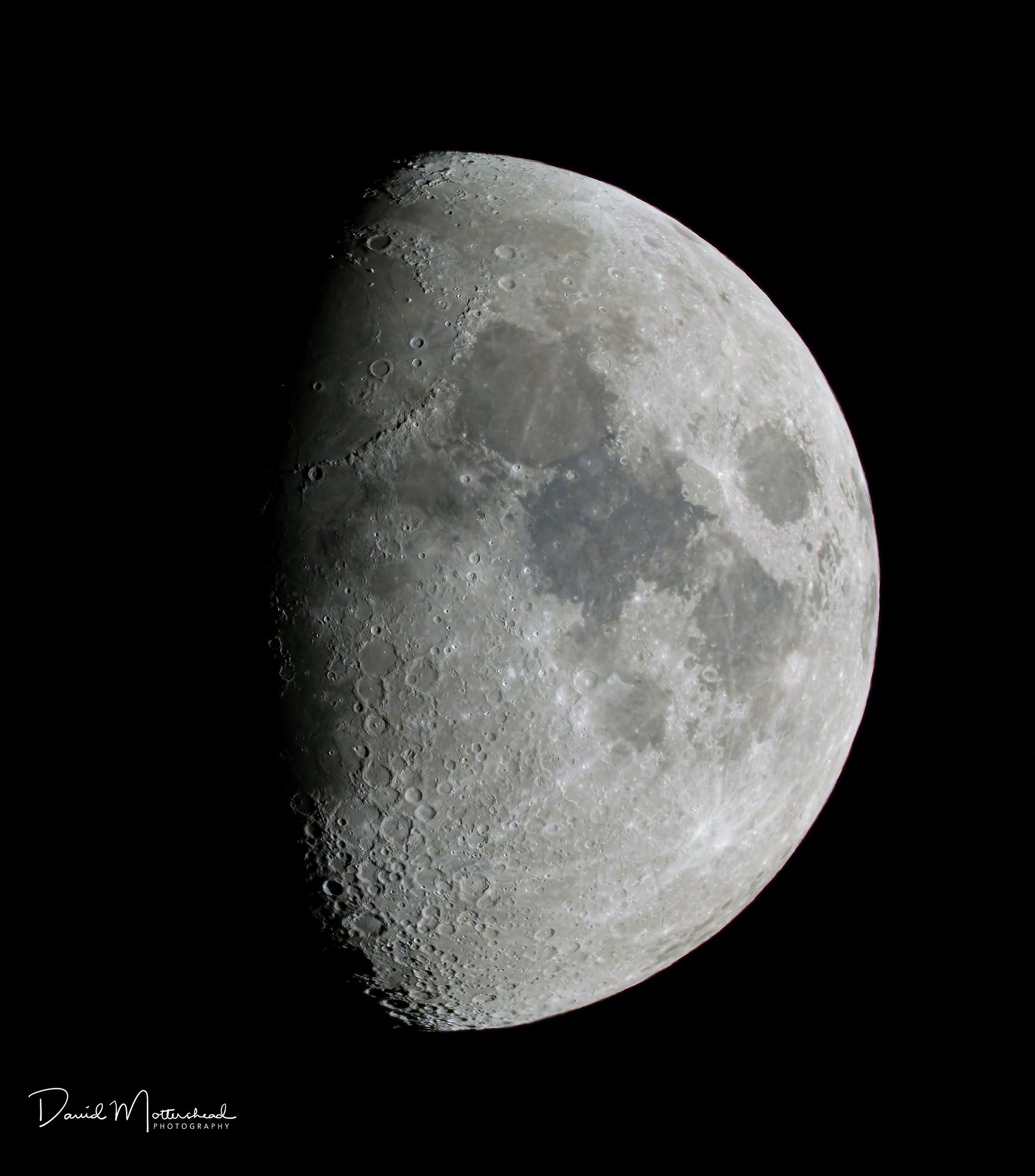 Moon 25 April 2026 (First Time Out Since Operation!!) - Lunar ...
