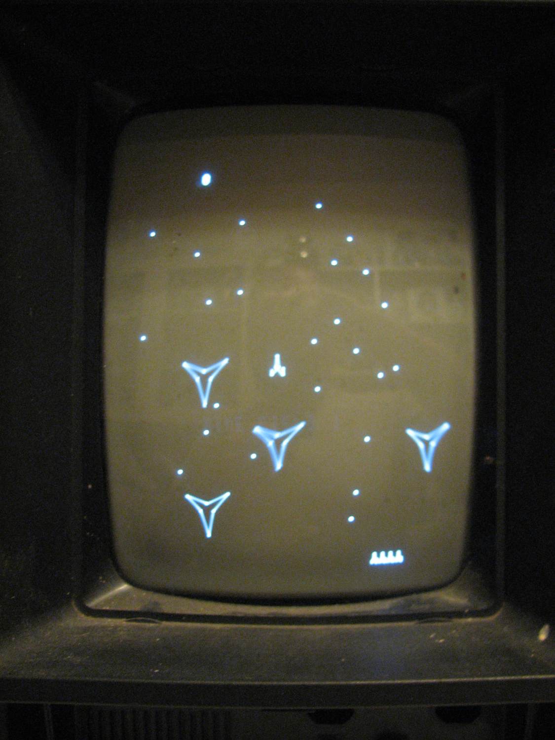 Vectrex display problem - expansion or over-scaling of full screen X ...