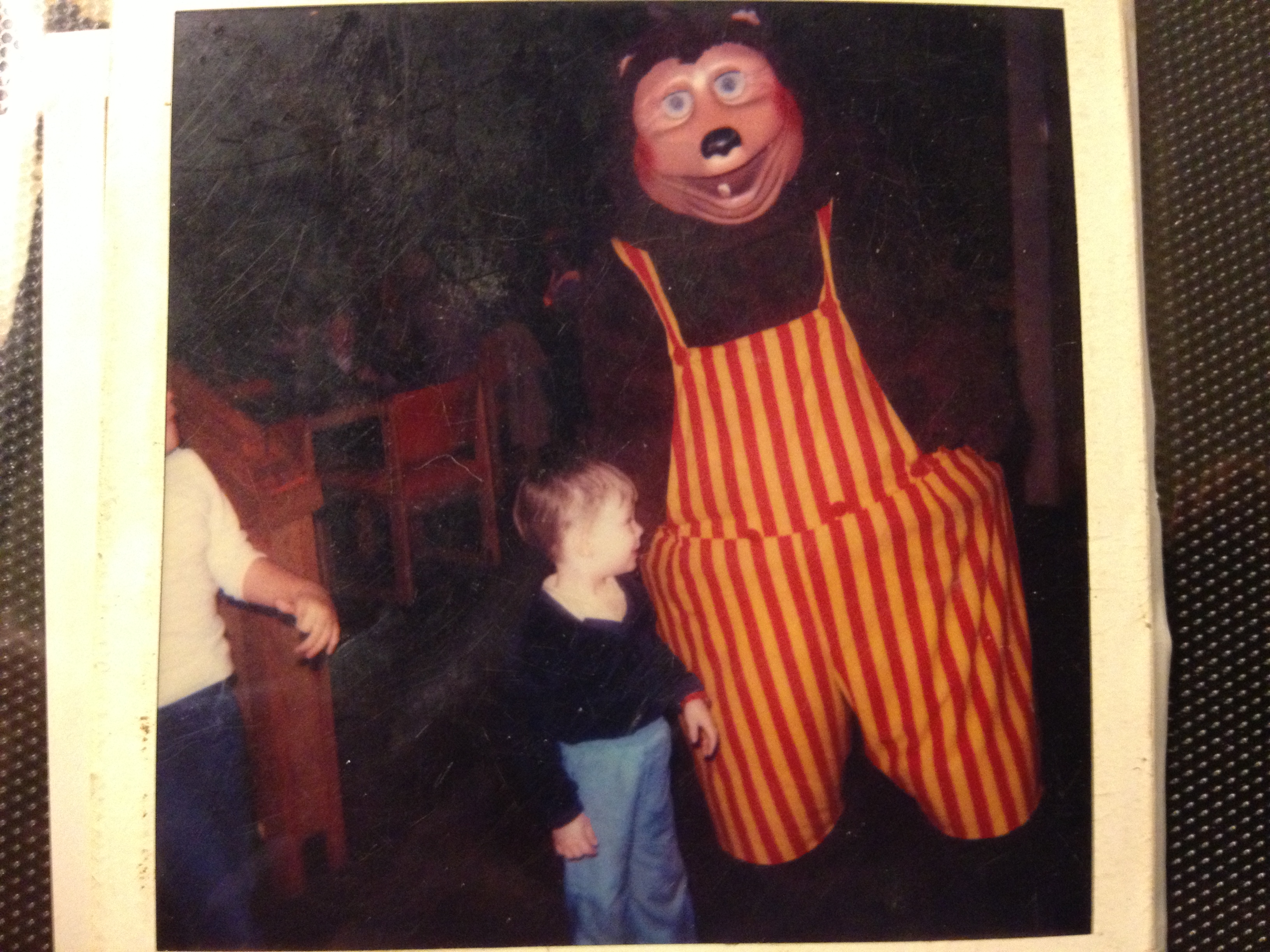 What was Chuck E. Cheese like back in the 1980s? - Arcade and Pinball ...