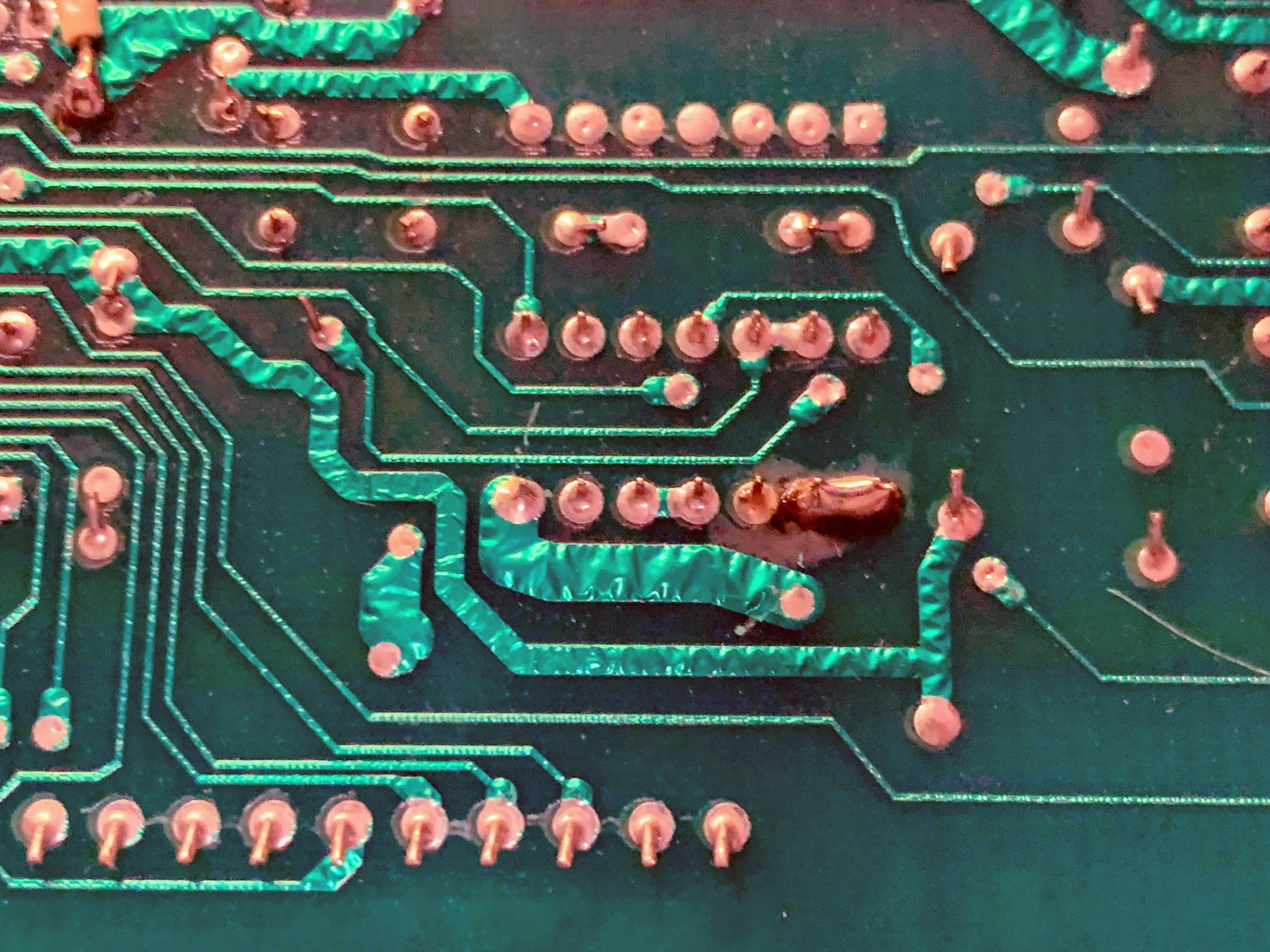 Just Got My First 2-Port - Weird Factory (?) Mods - Atari 5200 ...
