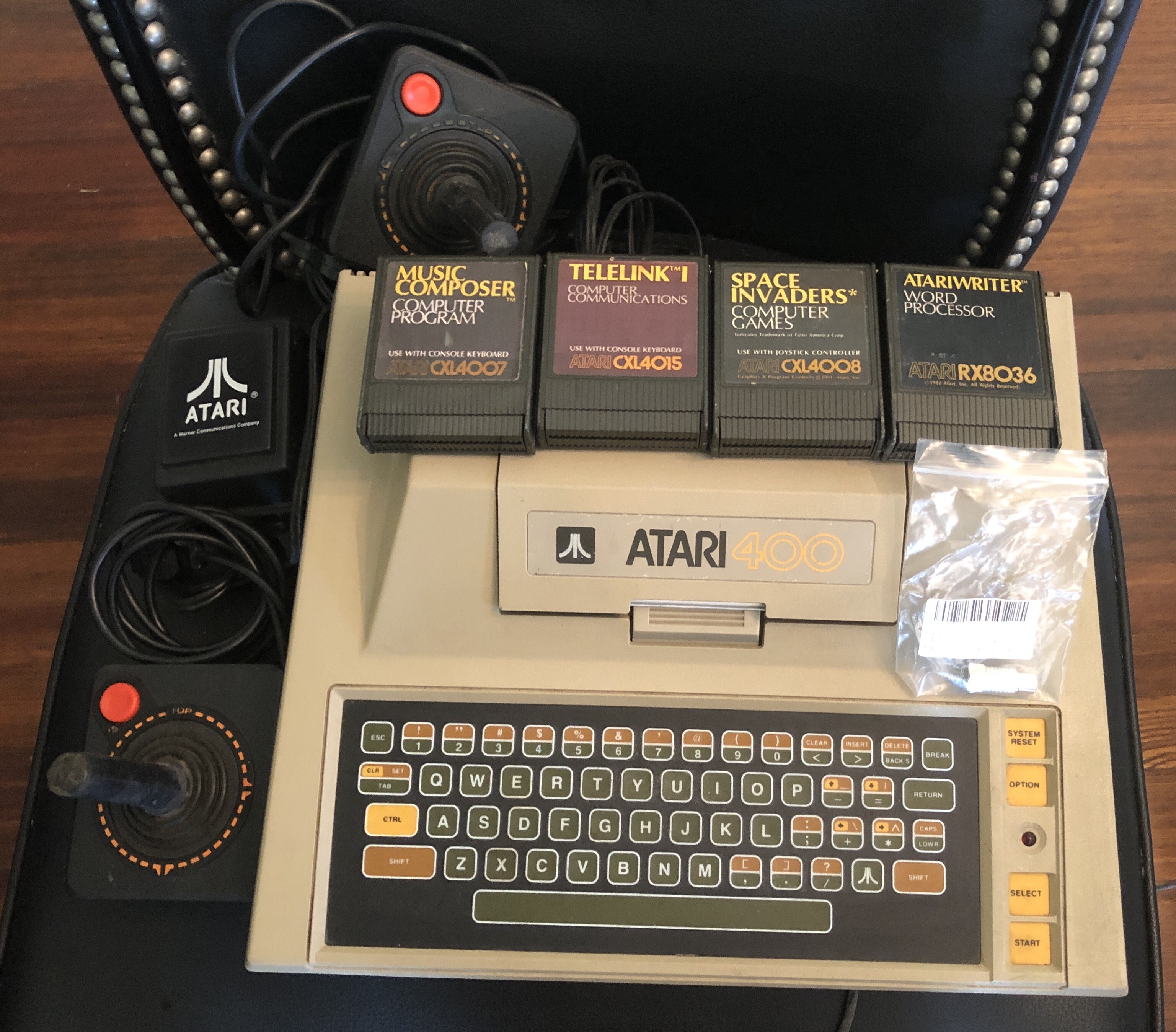 FS: Atari 400 with orig adapter and 4 carts - Auction Central ...