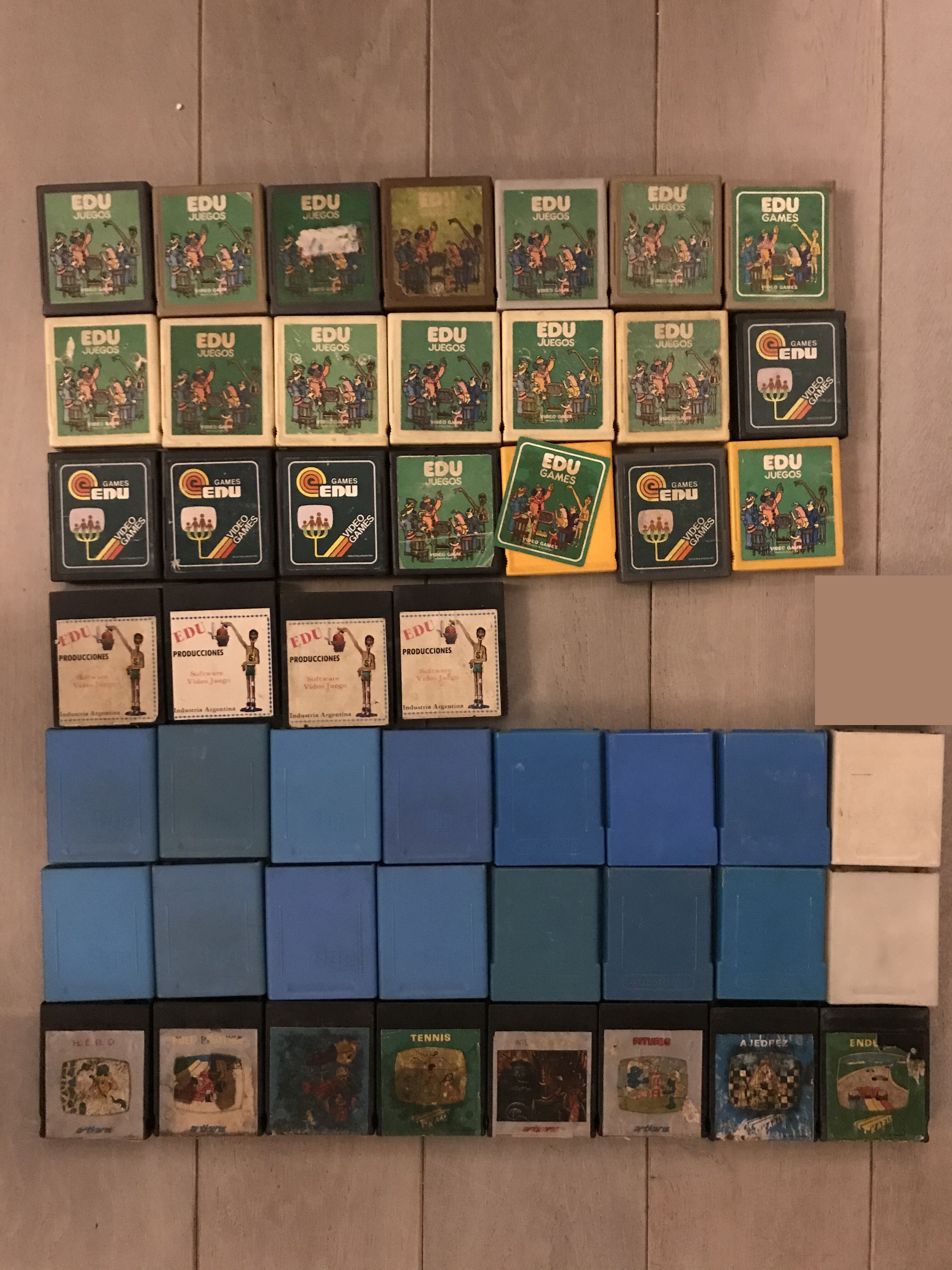FS: huge lot of Atari 2600 pirates (Brazil, Supervision, Spacevision ...