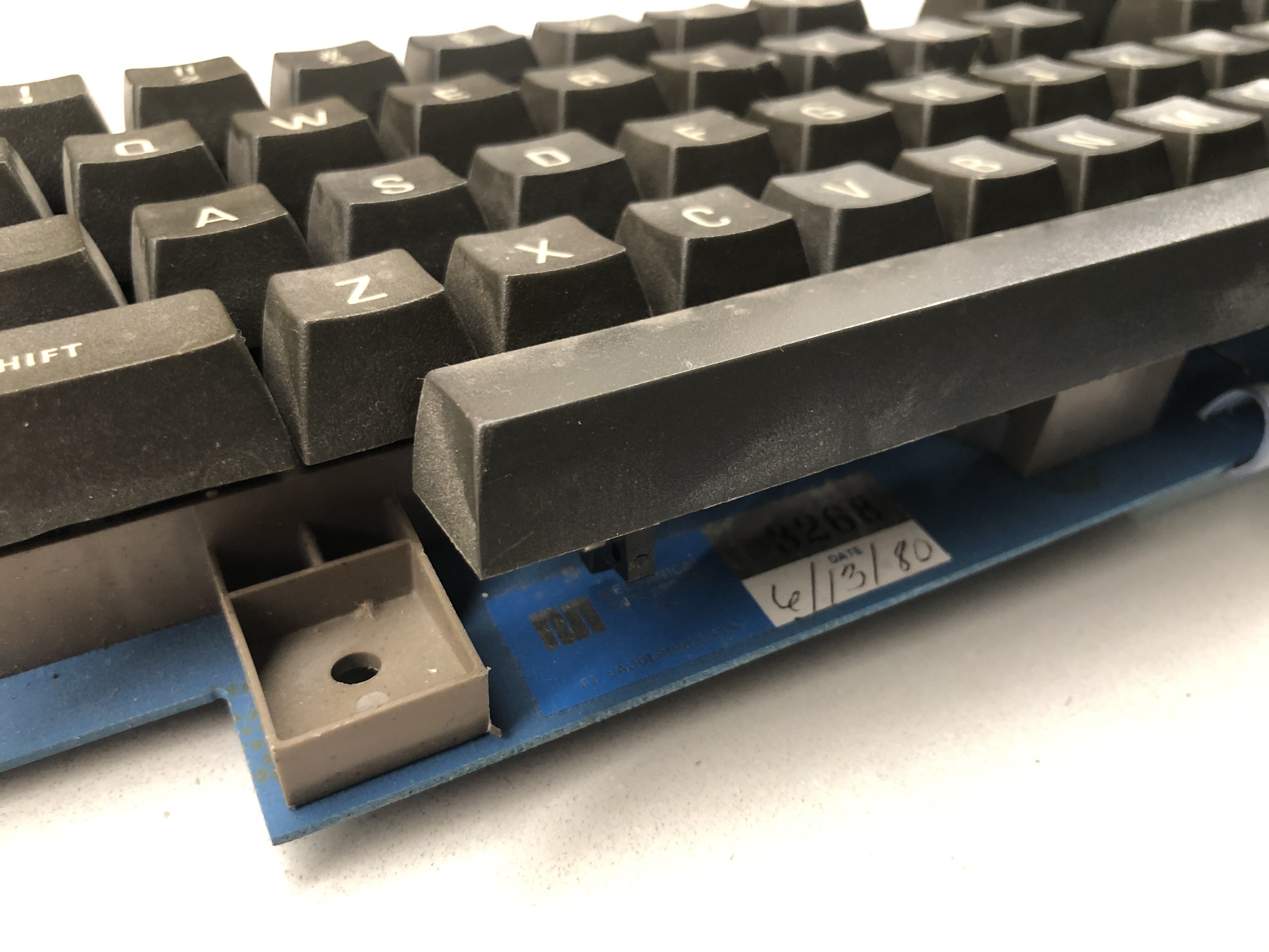 What's the deal with this 800 keyboard? - Atari 8-Bit Computers ...