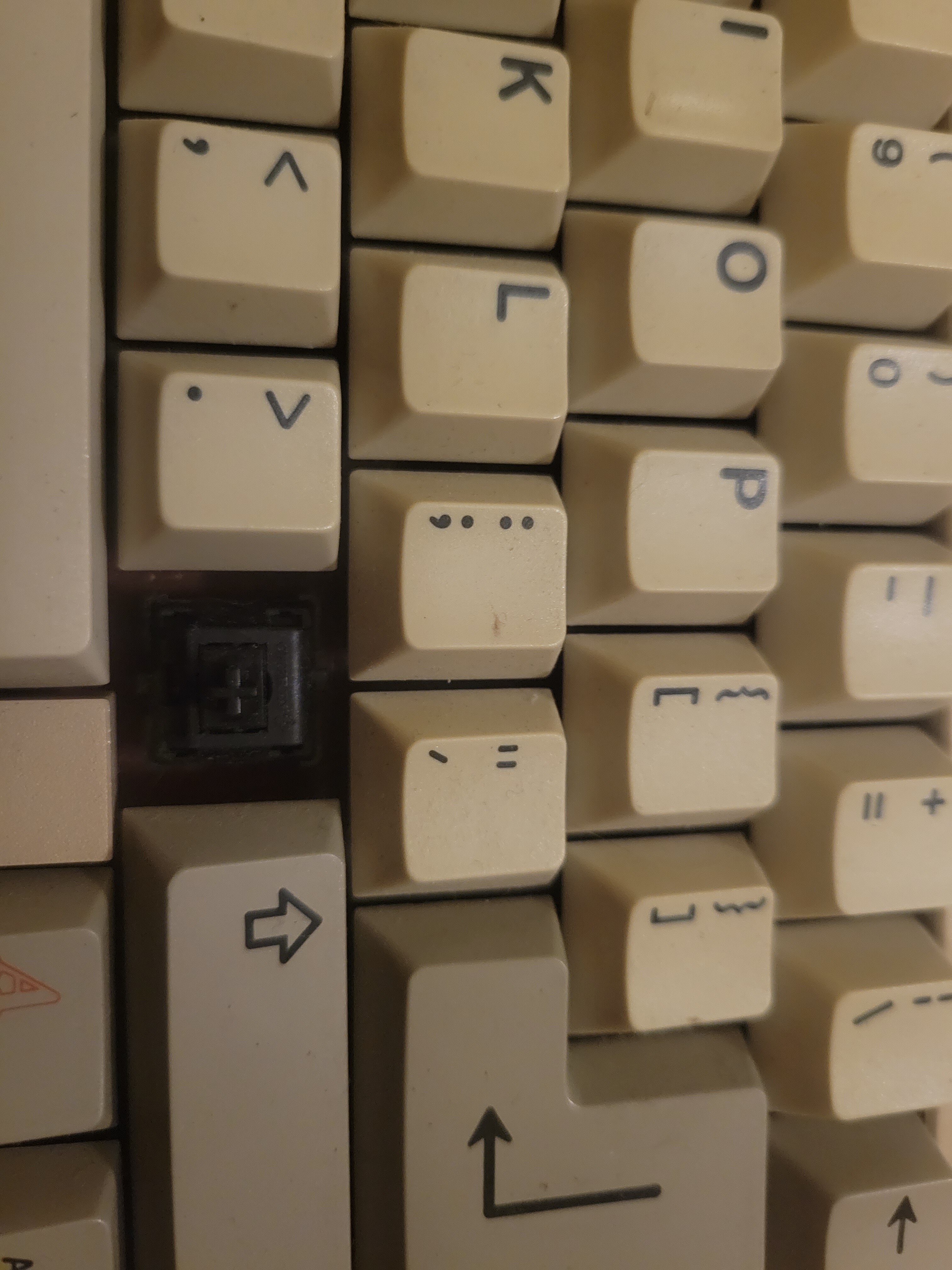 Original Amiga 2000 Keyboard (sold) - Buy, Sell, and Trade - AtariAge ...