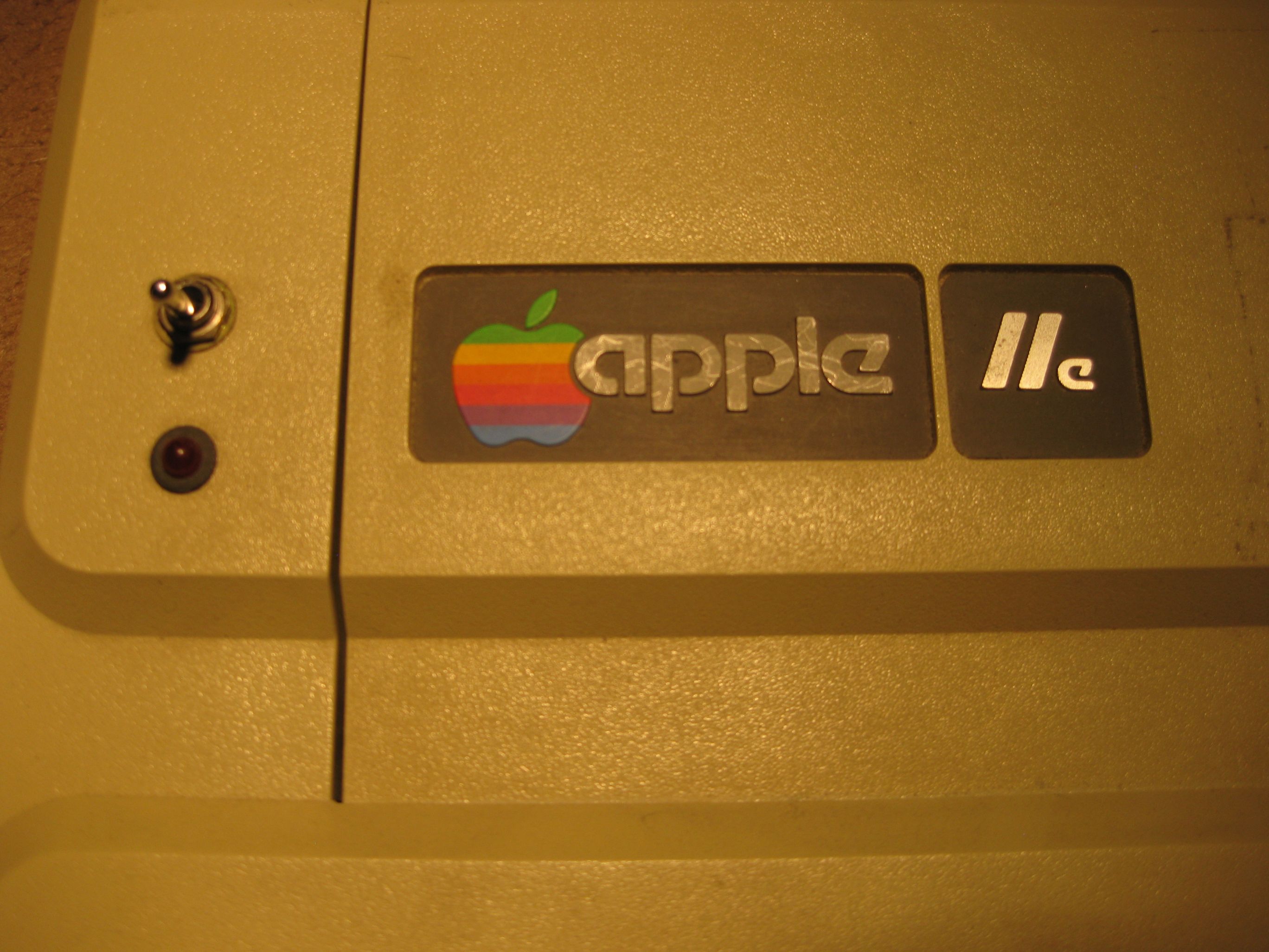 Help identifying some expansion cards that came with my new-to-me Apple ...