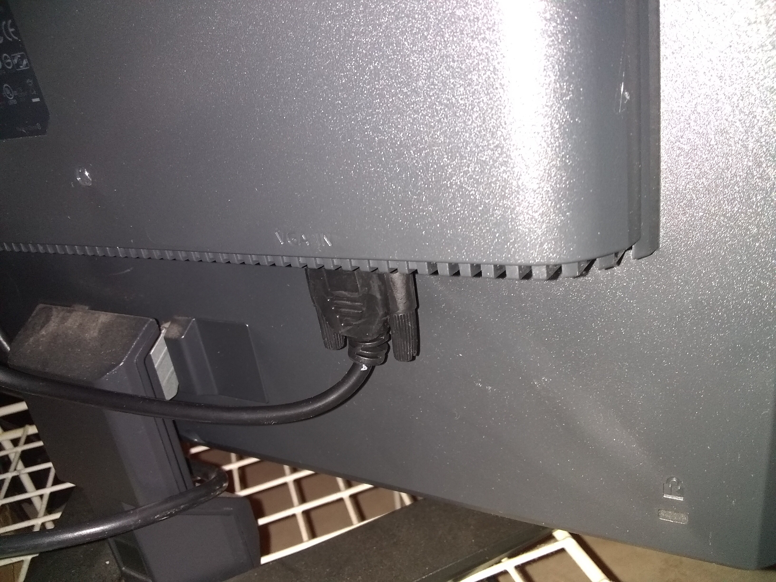 connecting from C64 composite cable thru converter box to monitor but ...