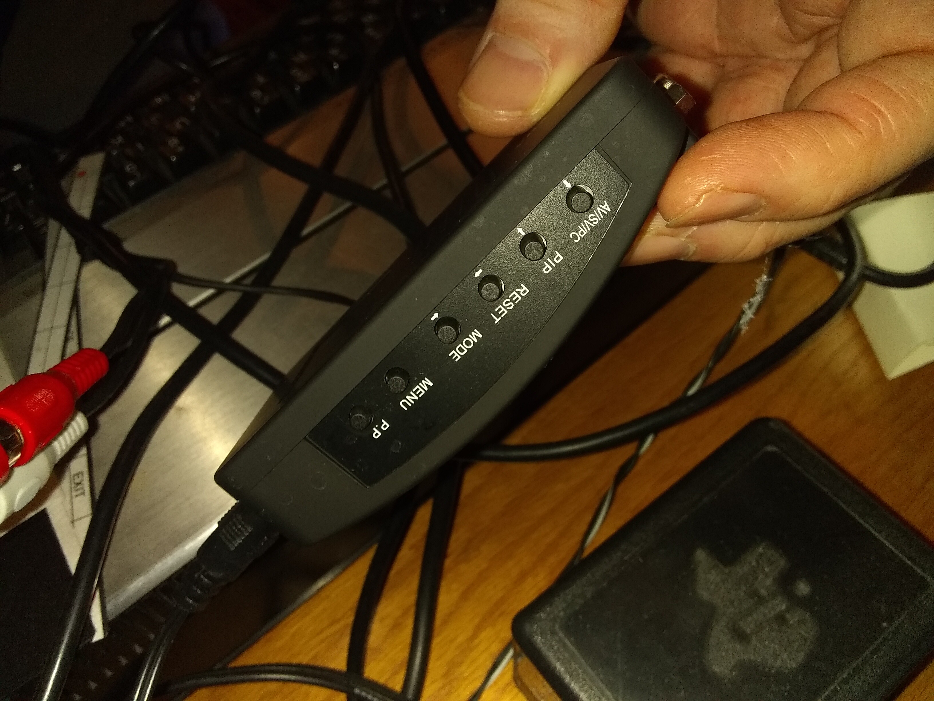 connecting from C64 composite cable thru converter box to monitor but ...