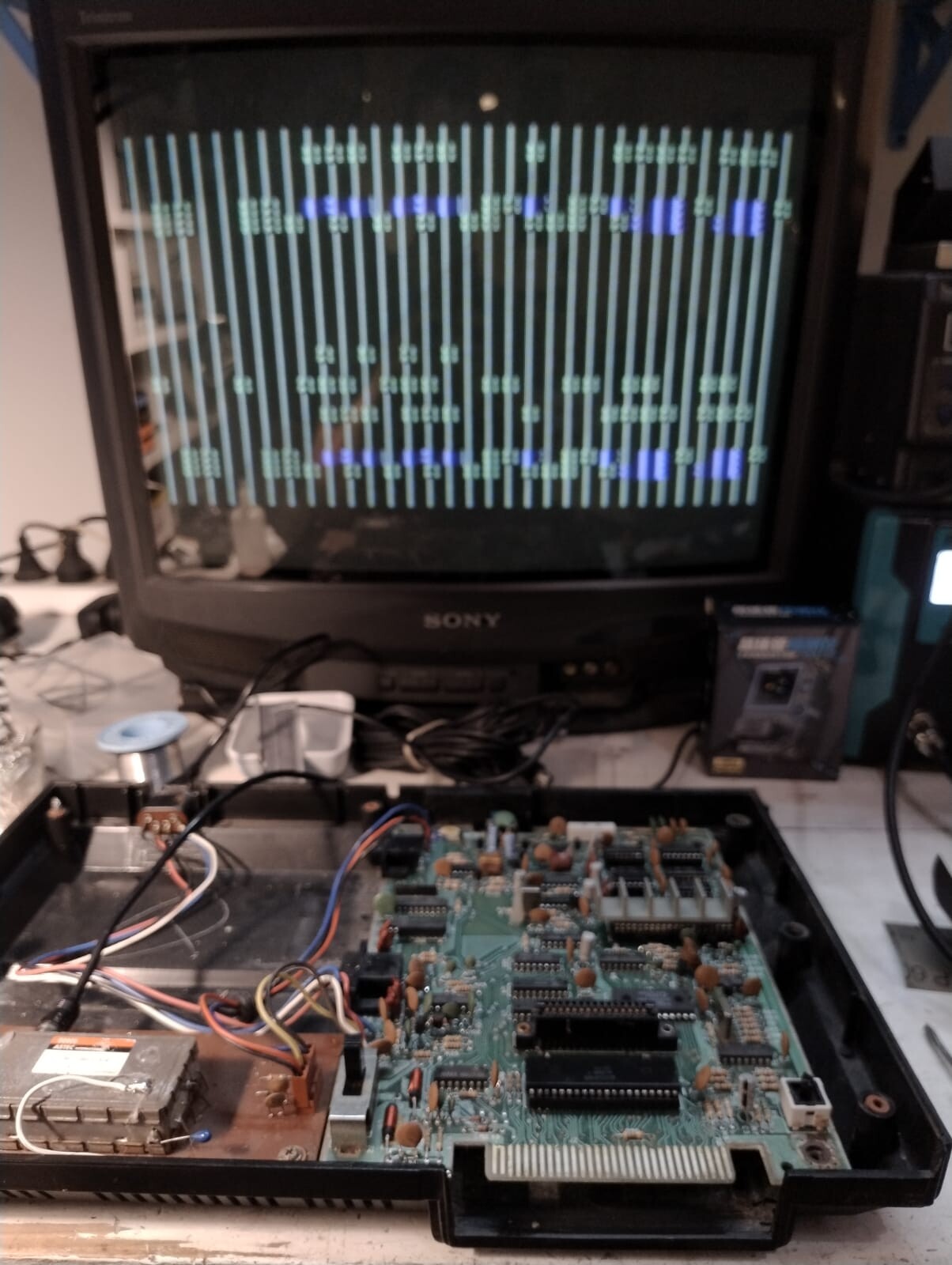 Colecovision PAL fix. garbage in screen (no PS, no switch ...