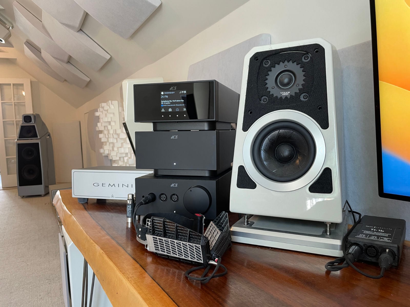 Taking The RAAL-requisite SR1a and SR1b Headphones to the Pinnacle ...