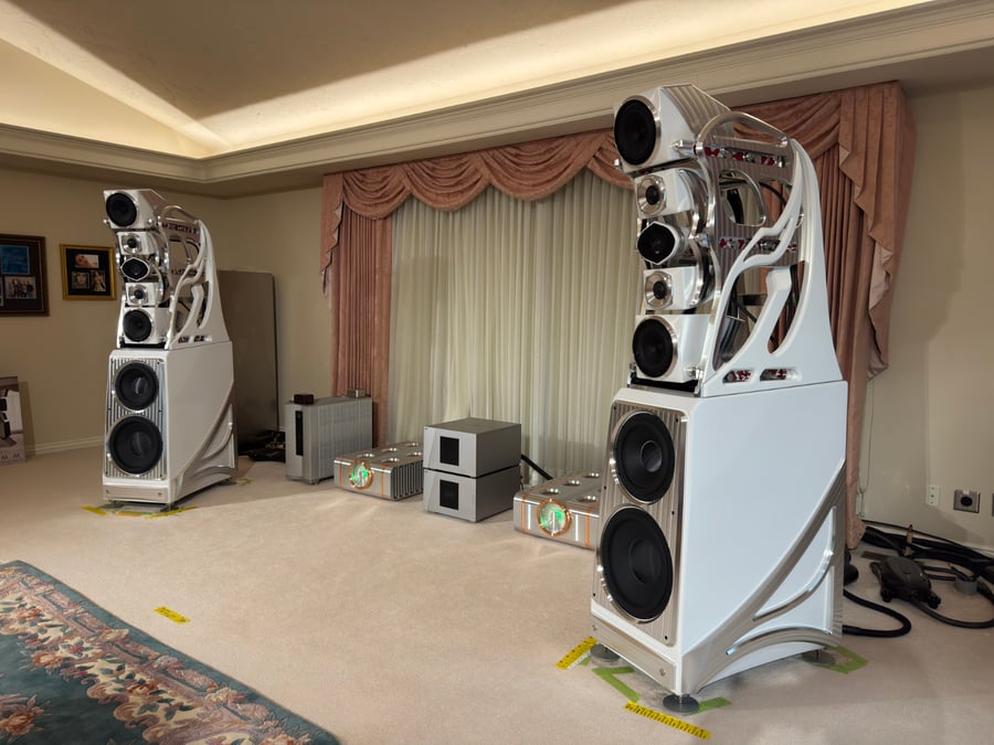 Listening To The Wilson Audio Autobiography Loudspeaker - Bits and ...