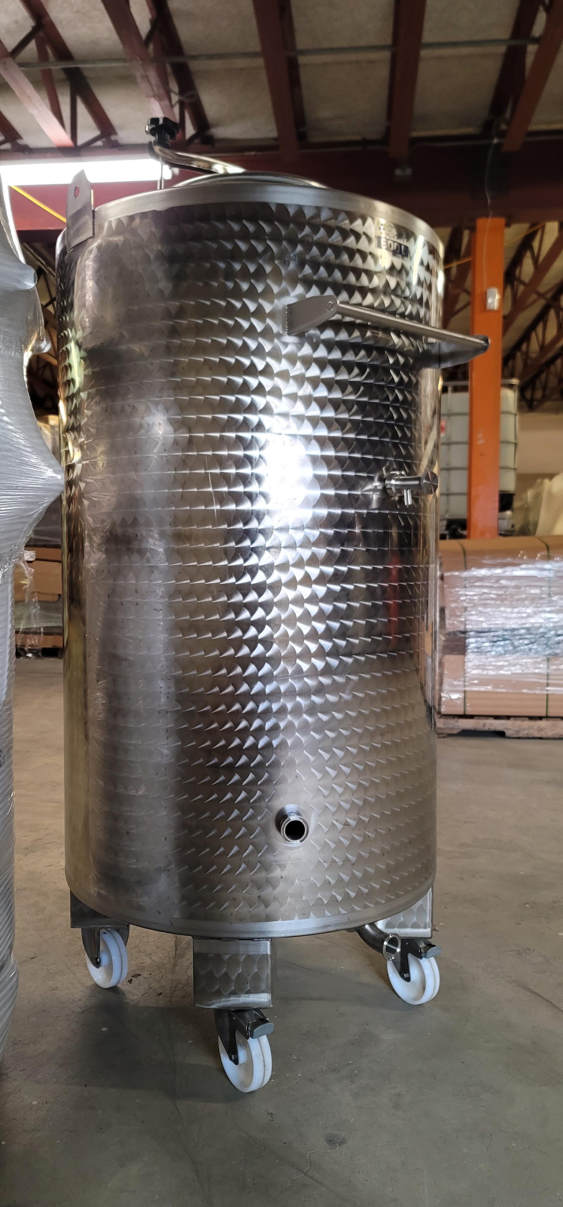 New Zottel 600L Storage Tanks on Wheels - For Sale - Peer to Peer ...