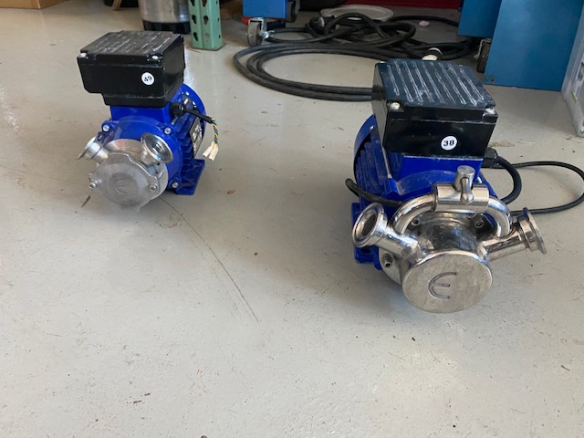 EnoItalia Euro 30 Flex Impeller Pump for Sale 700 OBO - For Sale - Peer ...